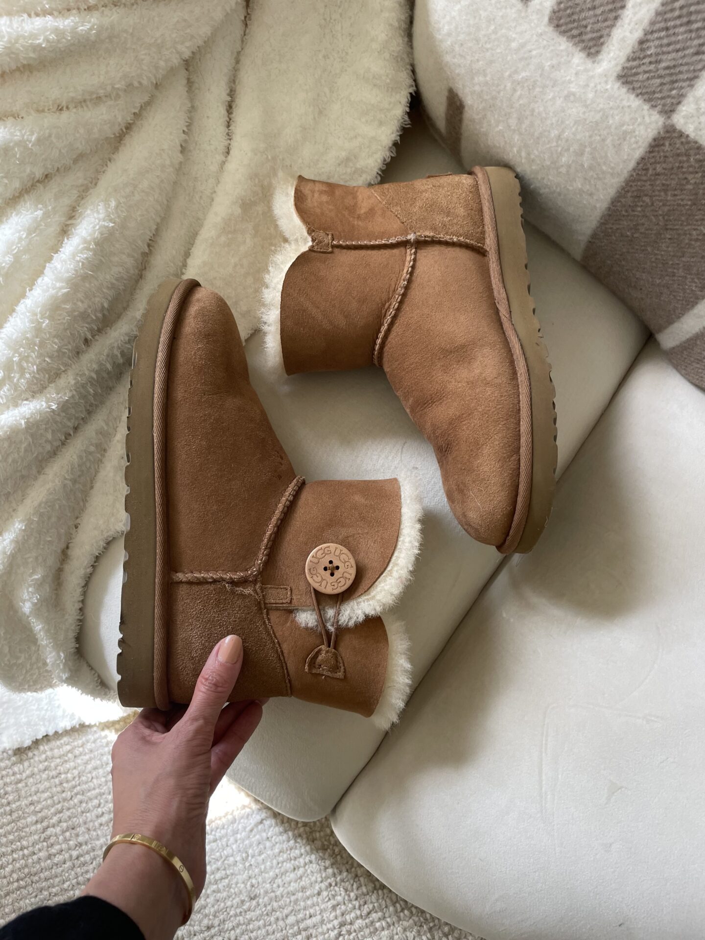 3 Ugg Boots Outfit Ideas for This Fall Winter - The Allure Edition
