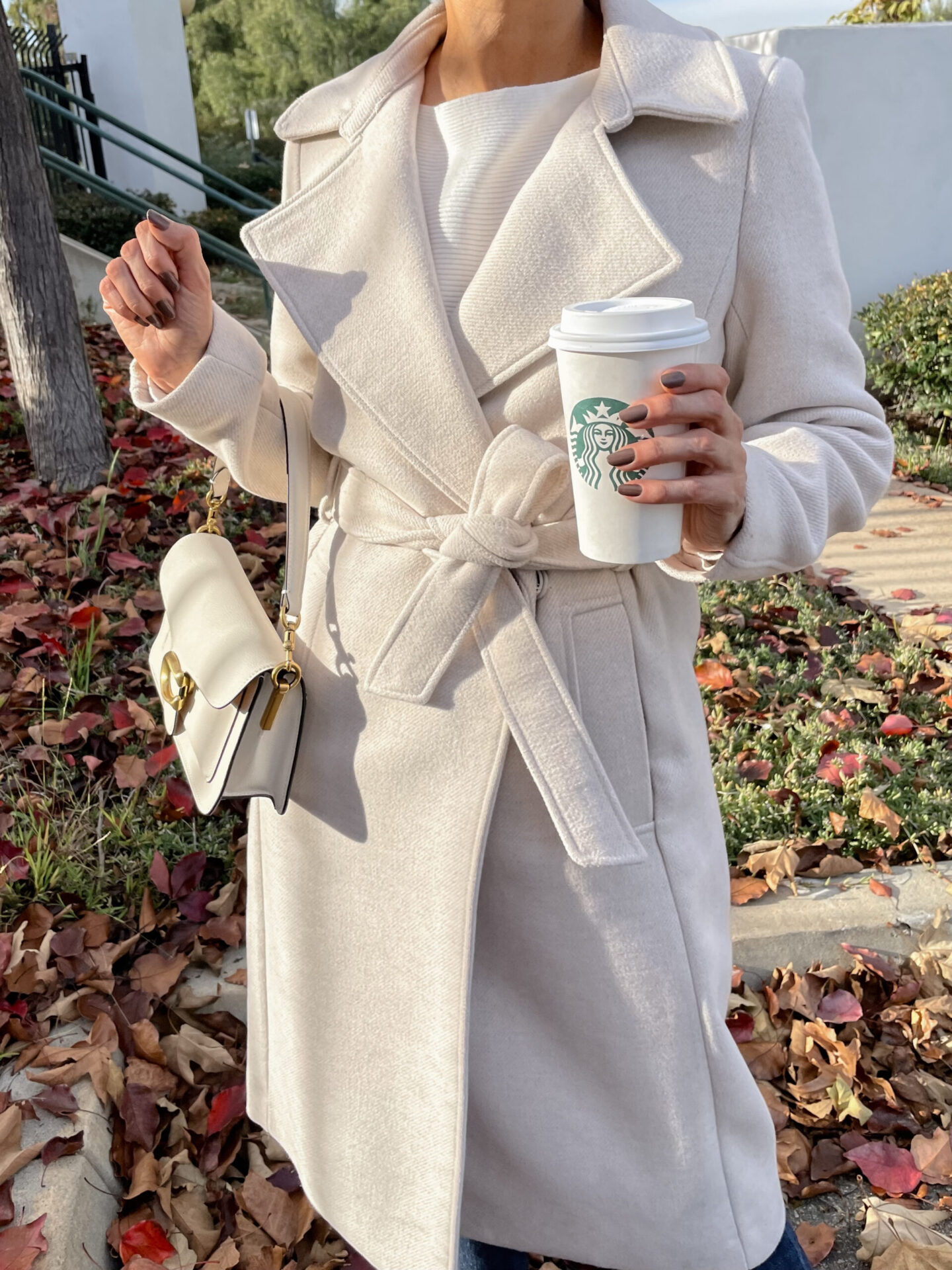 4 Ways to Tie a Belt on a Coat - Tutorial - The Allure Edition