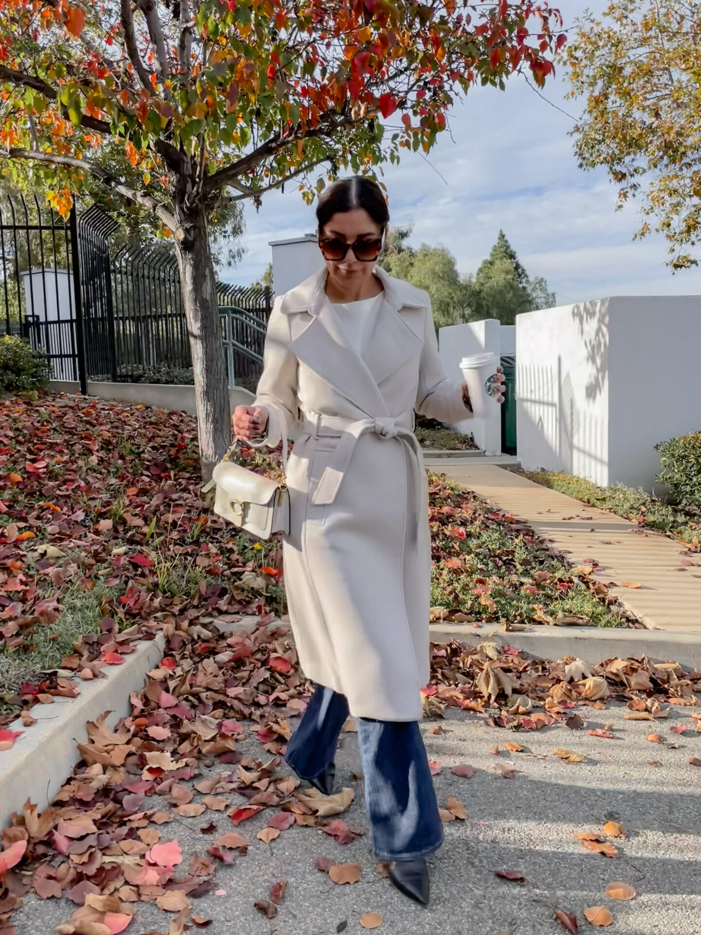 4 Ways to Tie a Belt on a Coat - Tutorial - The Allure Edition